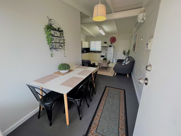 Esperance Little Units 3 - Esperance