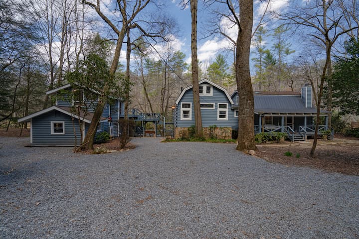 River Prop · River Prop · Spacious Rustic River Cabin 5 BR & 3.5 Bath w ...