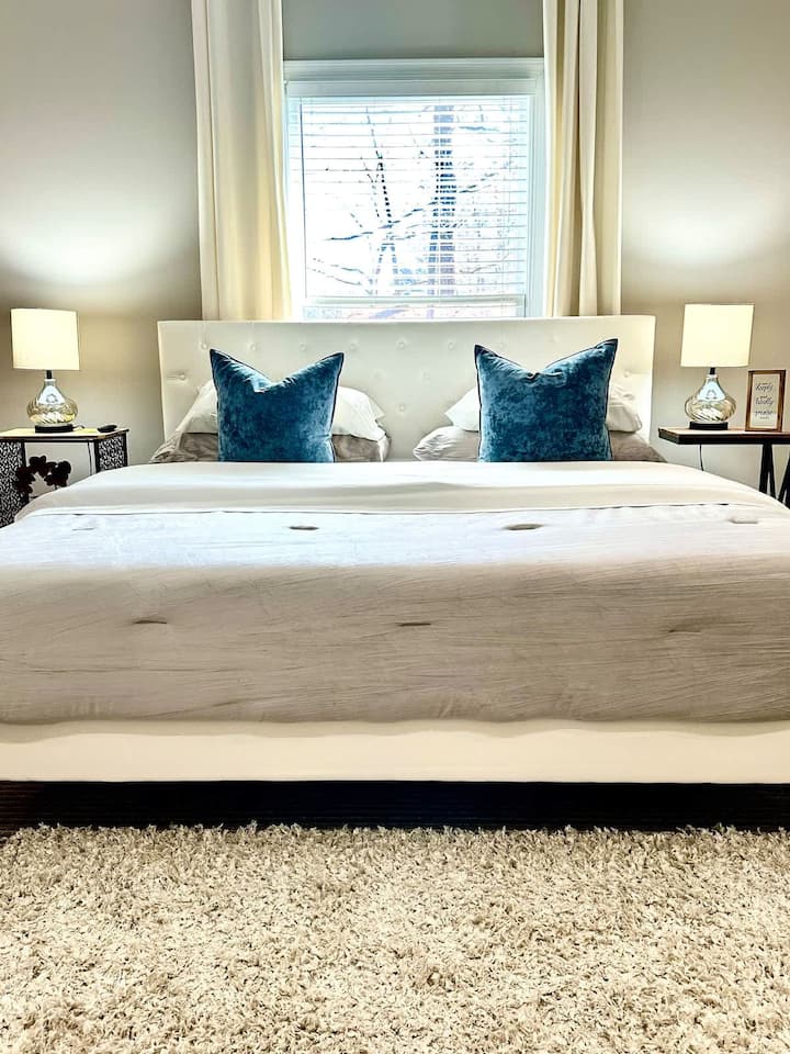 Beautiful 2br -Atlanta's Best Location & Amenities - Roswell, GA
