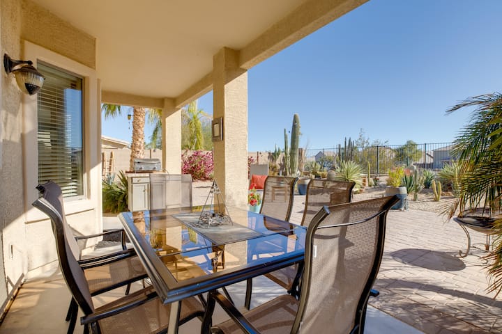 Sunny San Tan Valley Home W/ Grill On Golf Course! - Queen Creek, AZ