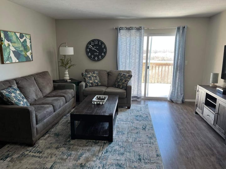 2 Condos! City View 5 & 6 - Beautiful Night Views! - Branson, MO