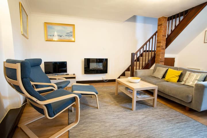 Beautiful Cheltenham Townhouse, Private Parking - Cheltenham