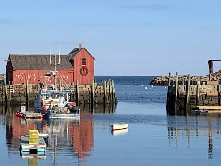Walk To Rockport Waterfront, Shops And Restaurants - Penzance Road, MA