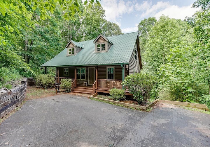 4 Br, Sleeps 12 Cabin By Trail, Pool Table/hot Tub - Clarkesville, GA