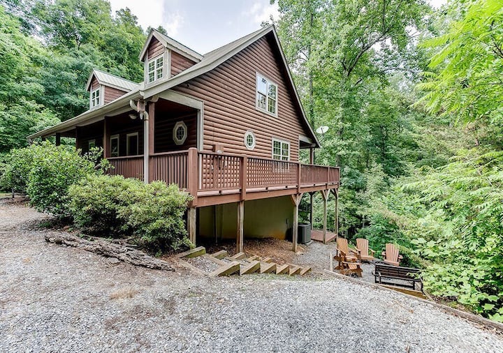 Luxury Cabin Full Of Amenities W/ Private Trail - Georgia, GA