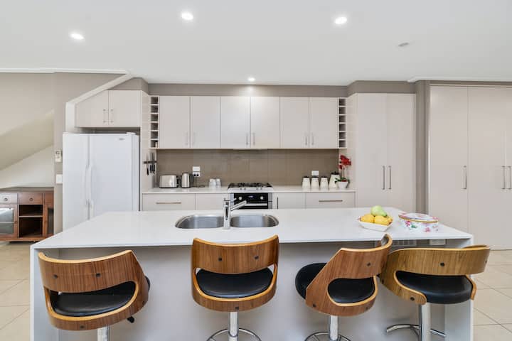 Stay Temora - Central Townhouse 290a - Temora
