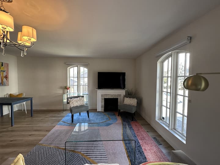 Curated Executive-ideal For Corporate & Relocation - Port Hope