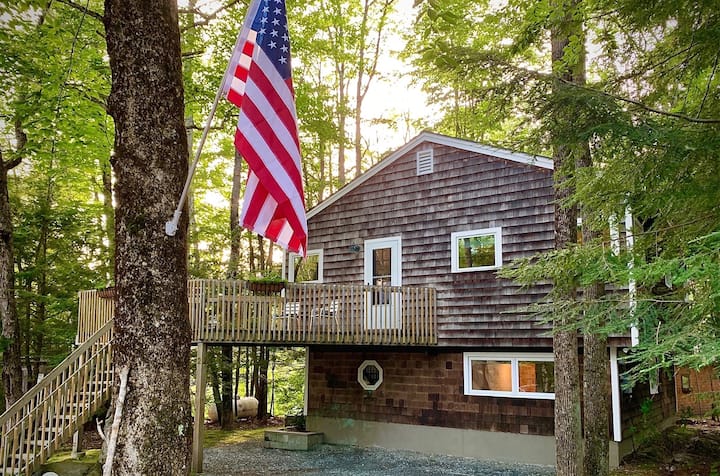 Guest House At Water's Edge - Lake Sunapee, NH