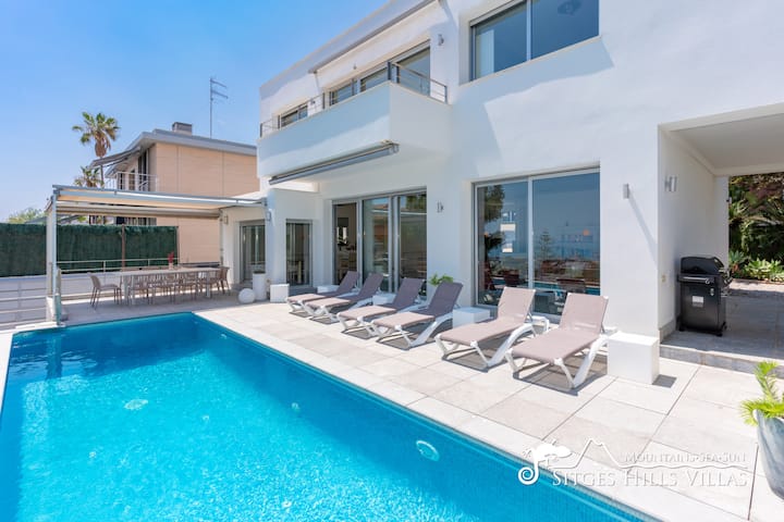 Modern Villa Giovanna Havsutsikt, A / C, Stilfullt Med Privat Pool - Sitges