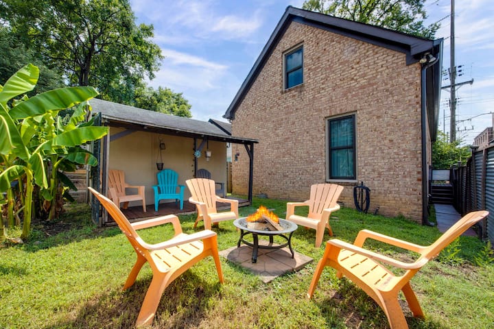 Spacious 3br Family Home Near Broadway | Game Room - Nashville, TN