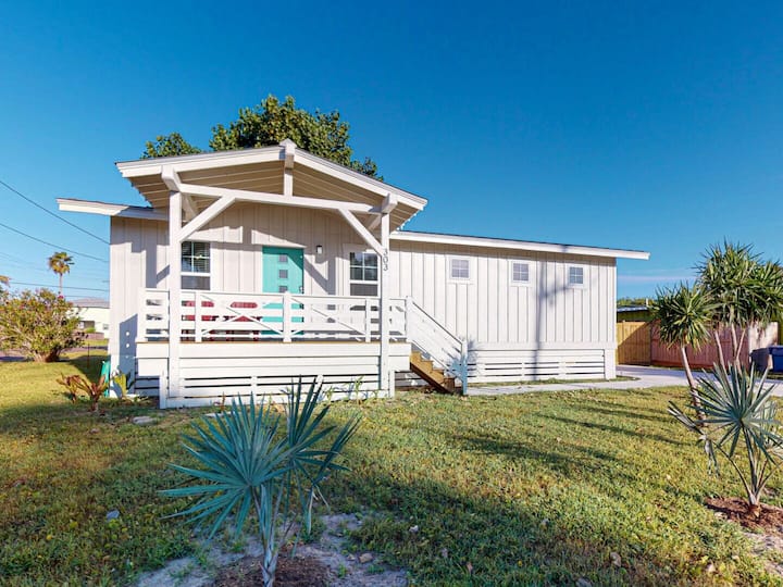 Ss303 Large Fenced Yard, Shaded Back Porch - Port Aransas, TX