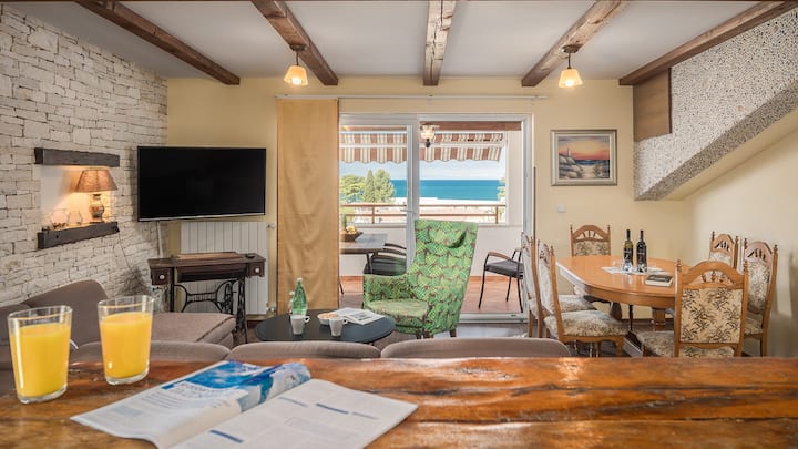 Armin - 3 Bedroom Apartment With Sea View In Poreč - Funtana