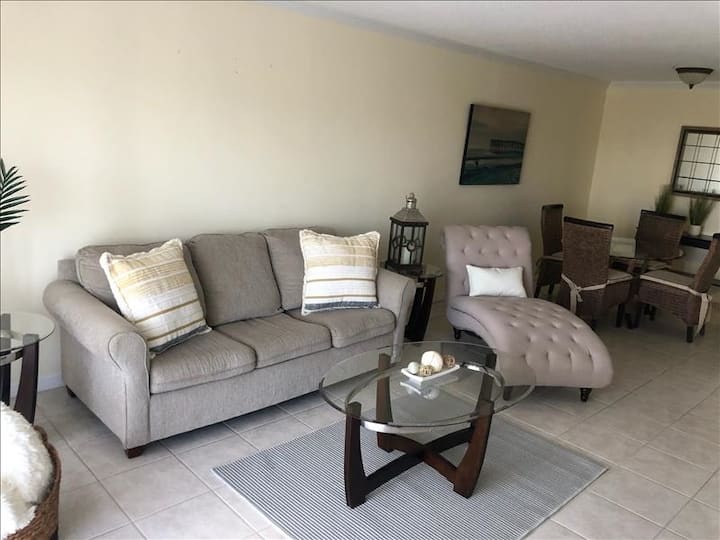 Beachcomber Unit 401 - Longboat Key, FL