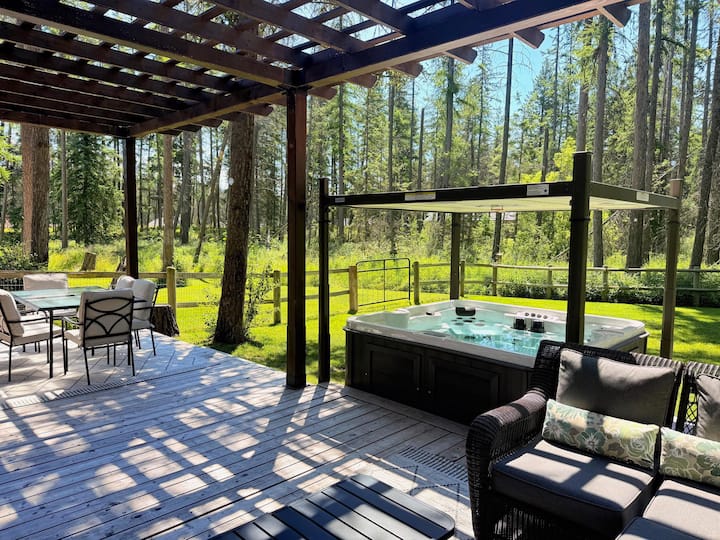 3 Bedroom Near Whitefish & Glacier Park W/hot Tub - Columbia Falls, MT