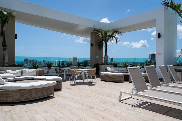 ★Rooftoppool-kingbed-views-gym-wifi-a/c-yellowkey★ - Santo Domingo