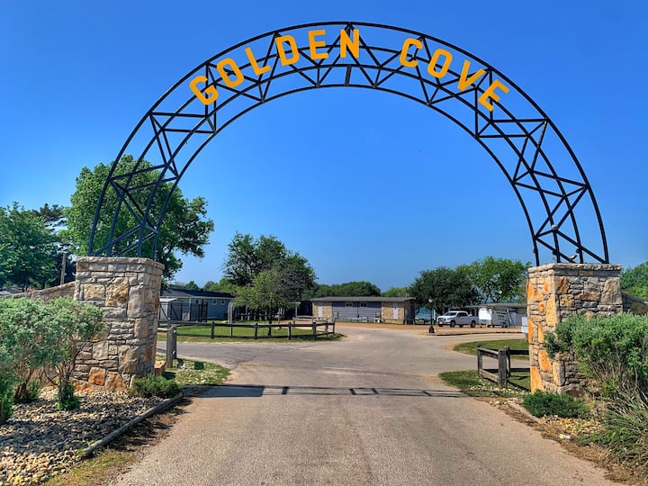 Bungalow #8 On Possum Kingdom Lake - Possum Kingdom Lake, TX