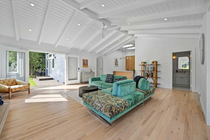 New Listing! Topanga Cabin By Colby & Conrad - Topanga, CA