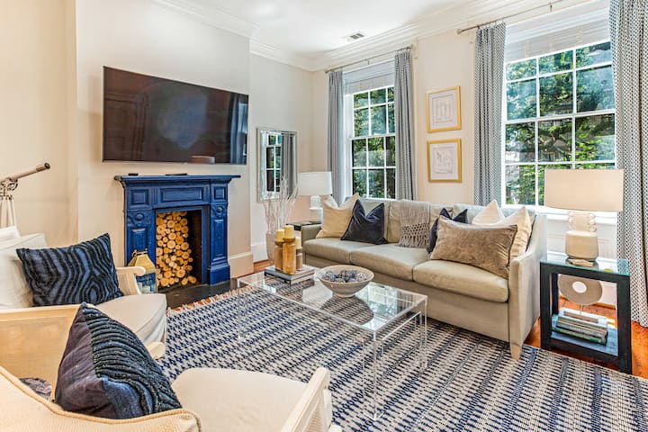 Sophisticated On Jones Street By Lucky Savannah - Skidaway Island, GA