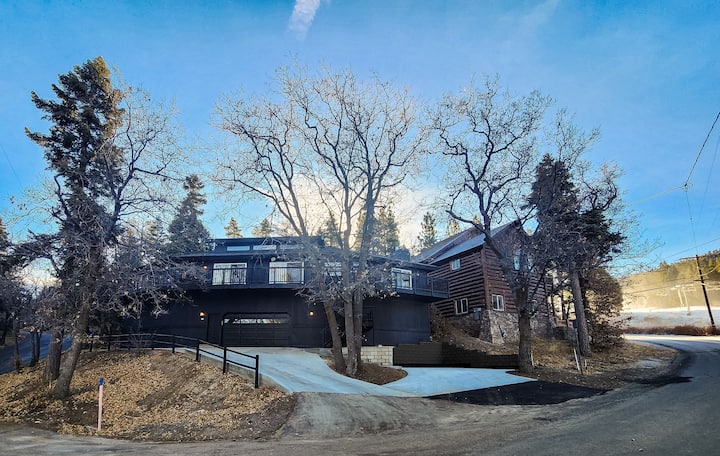 Luxury Slope Side Multi-family Chalet At Resort - Big Bear Lake, CA