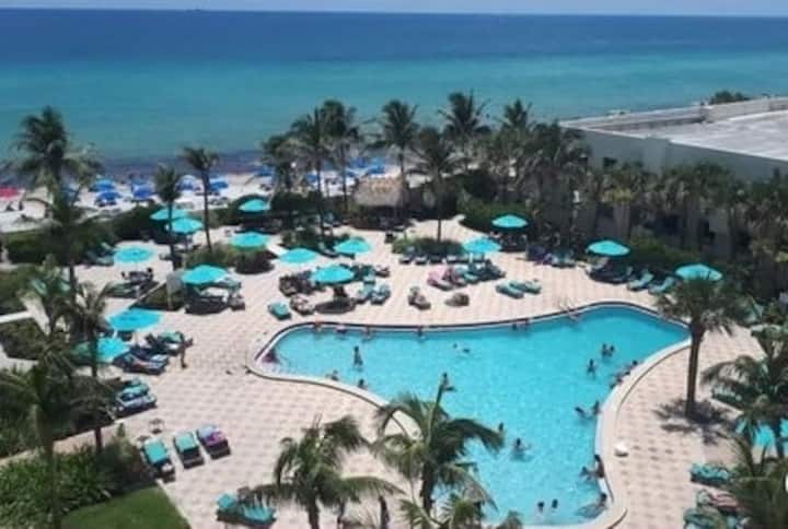 Komffy Penthouse W/ King Bed & Ocean View At Tides - Hollywood, FL