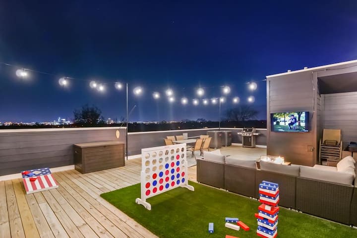 Incredible Rooftop Overlooking Downtown. 12 Beds - Nashville, TN