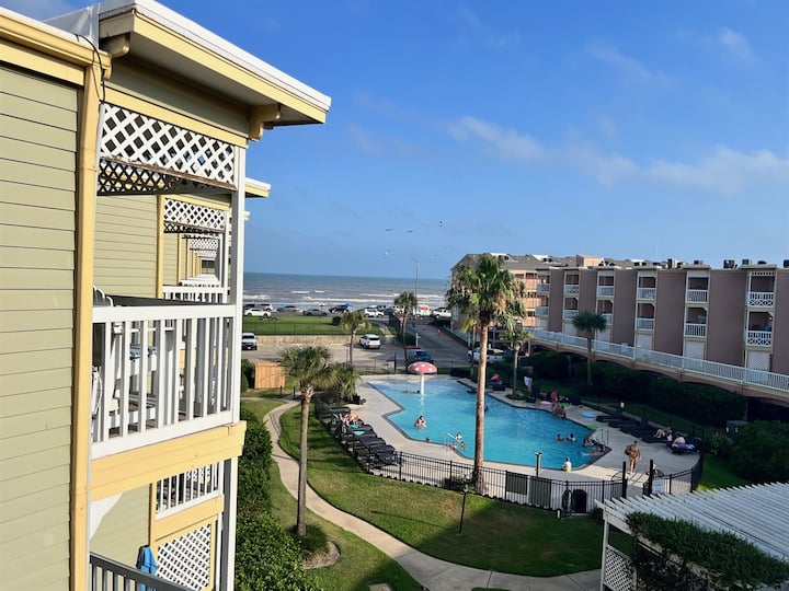 Catch A Wave - Top Floor - Galveston, TX