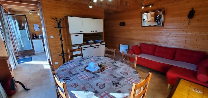 Agreable Chalet à Besse Au Coeur De La Nature Bert - Super Besse