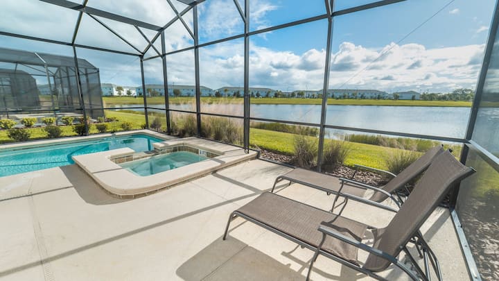 New Listing! Storey Lake Resort, 6mi To Disney & 11mi To Universal - Grh446817 - Kissimmee, FL