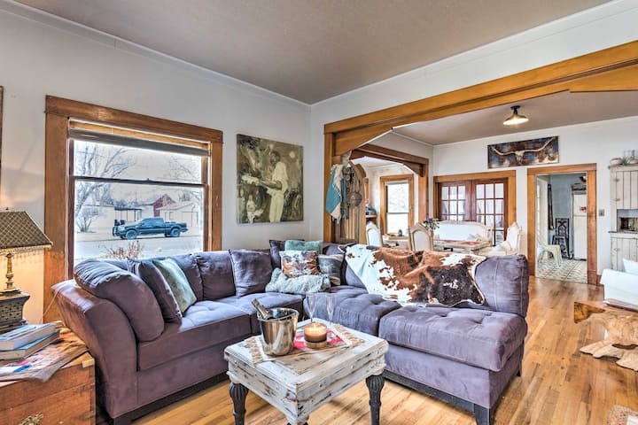 Lovely Montrose Home W/ Yard: Walk To Dtwn & Park! - Montrose, CO