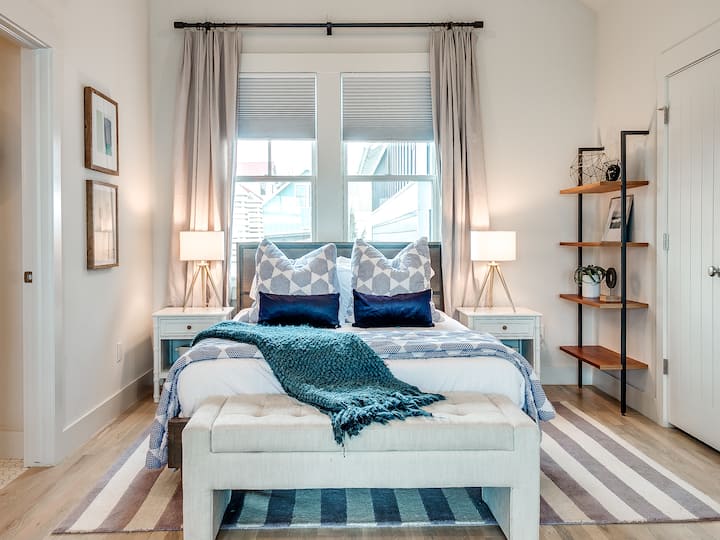 Carlton Landing-blue Pearl Loft - Carlton Landing