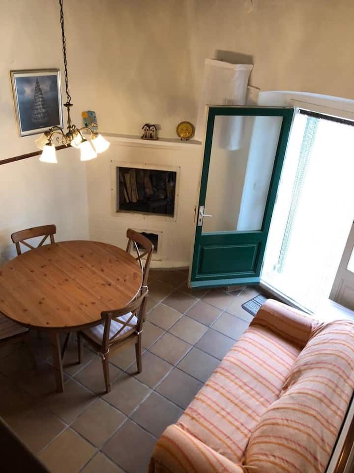 102.17 Maison De Village Située Rue Tro De Cadaqué - Cadaqués