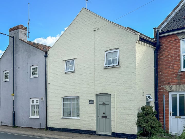 Pebble Cottage, Aldeburgh Beach - Las Mascotas Son Gratis - Wifi Gratuito - 5 * Comentarios - Aldeburgh
