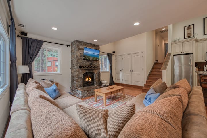 Glades Getaway By Tahoe Getaways- 3 Br - Dog Ok - North Lake Tahoe, CA