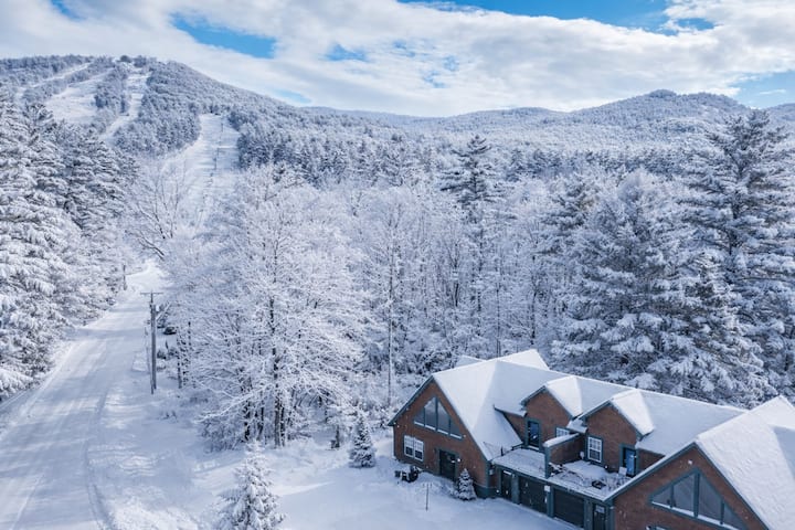 Luxe Mountain Home | River, Cranmore, Hot Tub - North Conway, NH