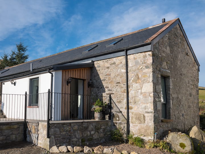 The Byre - Uk7145 - Clatteringshaws Loch