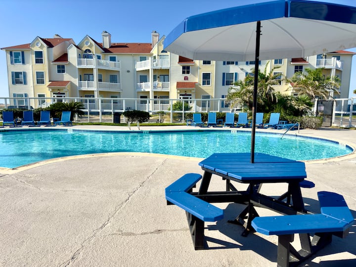 Beachy Studio Condo Walking Distance To Ocean! - 科珀斯克里斯蒂