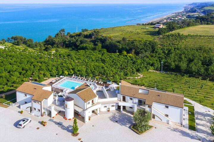 Appartement à Pedaso Avec Vue Mer & Piscine - Pedaso