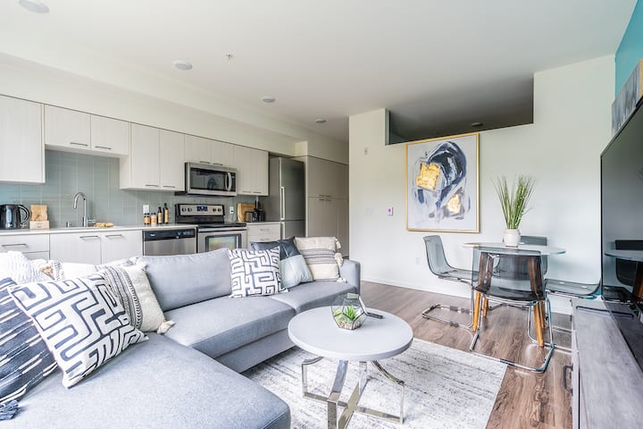 1br | Lounge, Gym | Mercer Island | Sophari E - Bellevue, WA