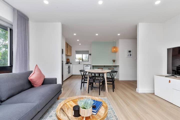Mint At Sea Mist—boho Haven Near West Beach - Adelaide