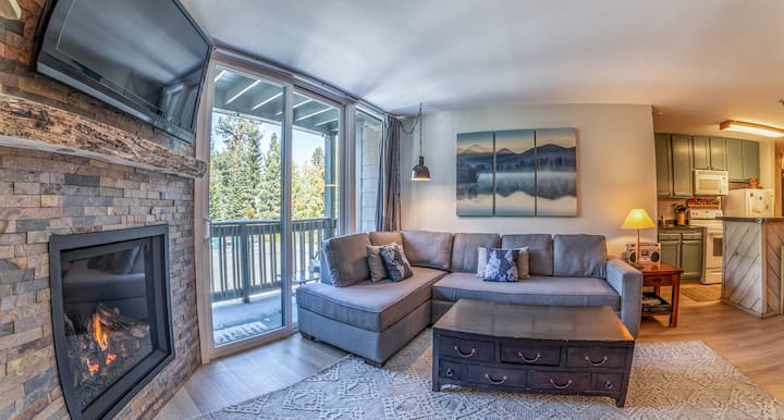 Intimate Walk To Ski Getaway Near Canyon Lodge 502 - Mammoth Mountain, CA