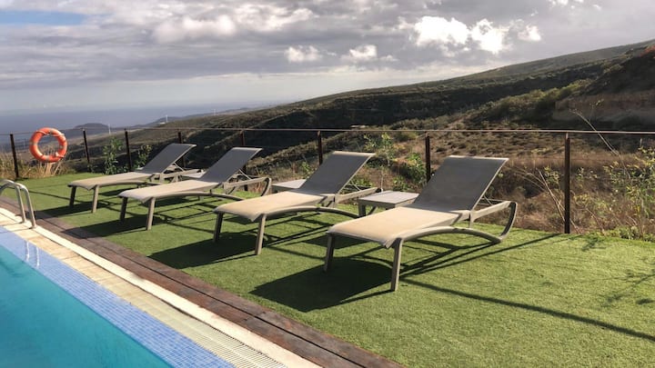 2 Bedroom Cottage With Pool And Views - Tenerife