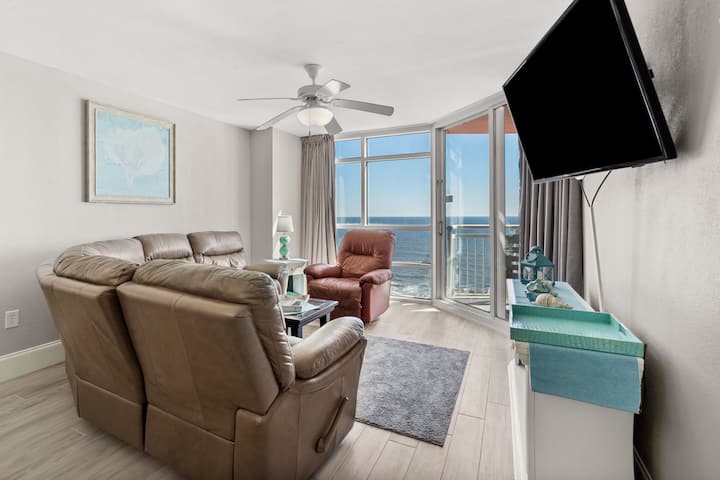 Upscale, Amazing Views, Oceanfront Family Condo - North Myrtle Beach, SC