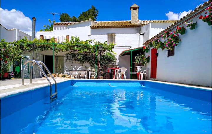 Nice Home In Campos Nubes/priego - Alcaudete