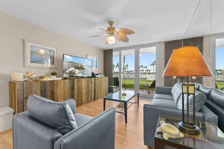 Isla Del Sol Bay View Retreat: Ground Floor 12-143 - St. Petersburg, FL