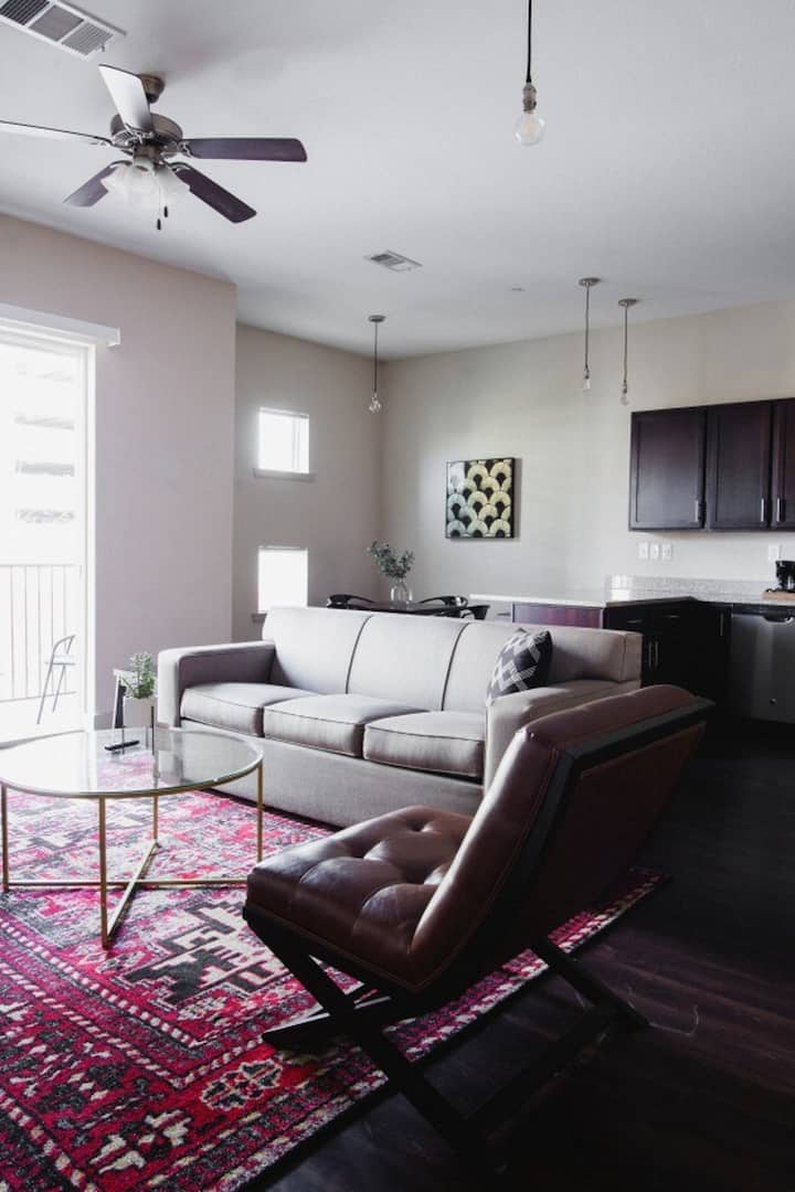 Cozy 1br Loft • Walk To Stadium - Montgomery, AL