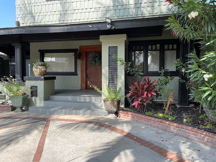 Village Craftsman - Los Ángeles