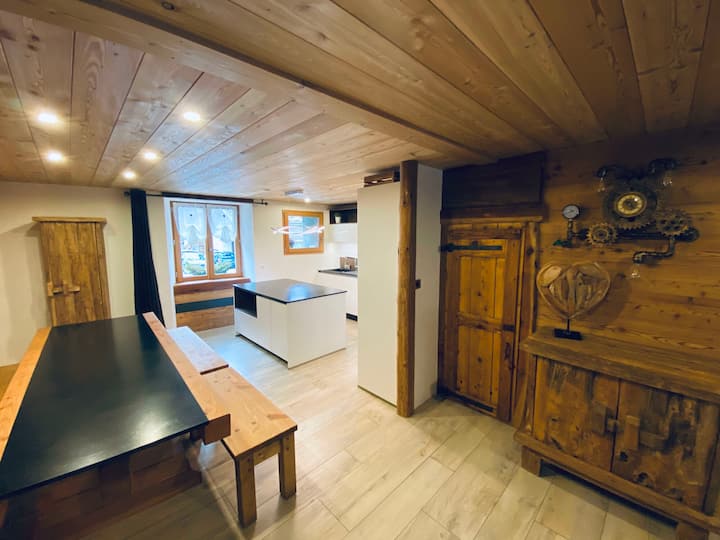 Authentic Barn In The Heart Of A Charming Savoyard Village - 4 Rooms 6 People - Bessans