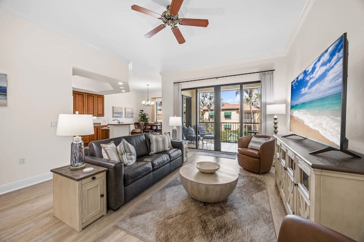 Peaceful Luxury Cottage Near 5th Ave & Beach - Naples, FL