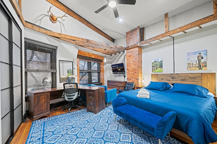 Luxury, Historic 4bd Rowhouse In The Heart Of Dc! - Washington, D.C.