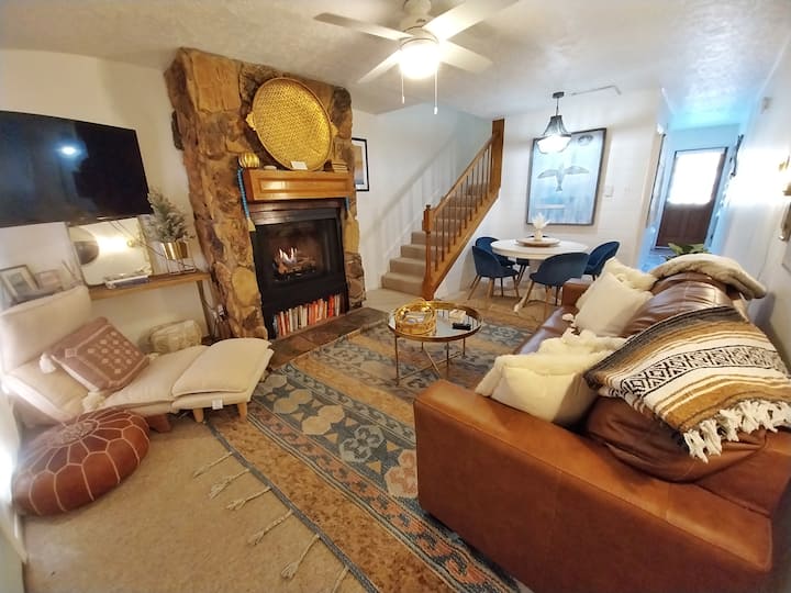 Creekside - Wi-fi - Hot Tub - Fireplace - - Red River, NM
